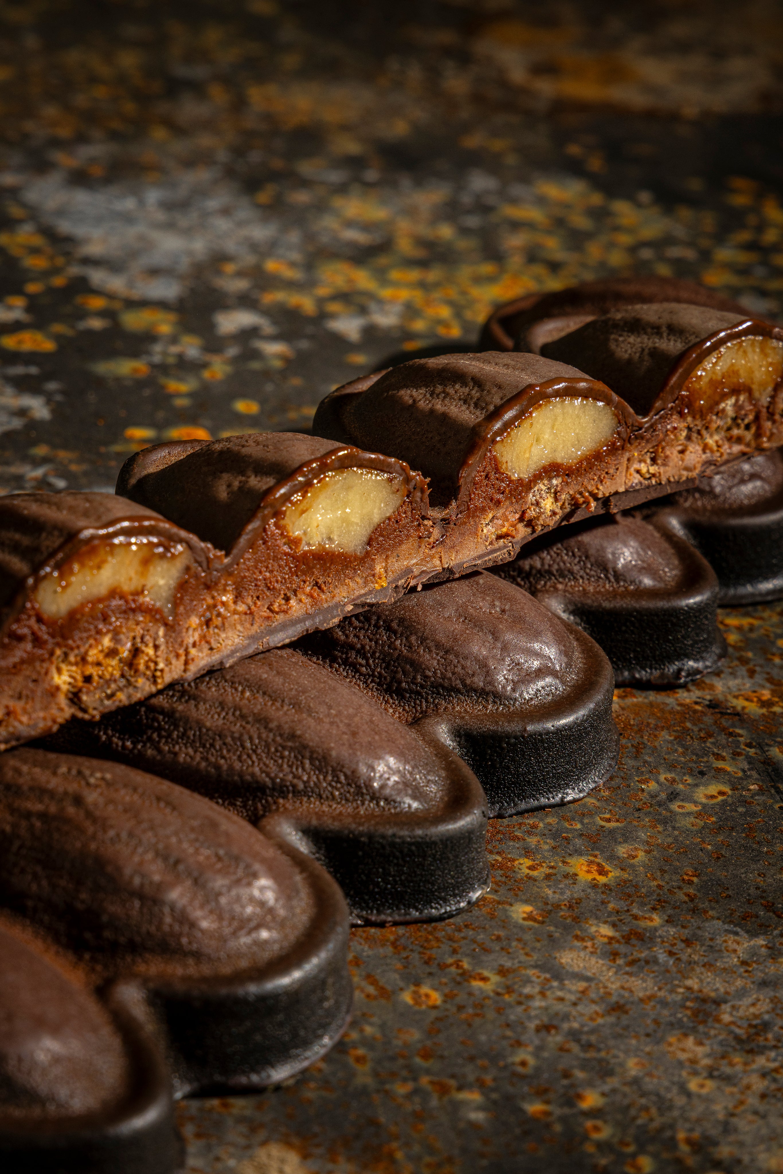 Torró contemporani d’ametlla marcona i xocolata 100% – Arnau Triola